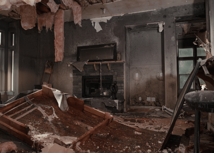 Unsalvageable Items: Things You Should Always Dispose of After a House ...